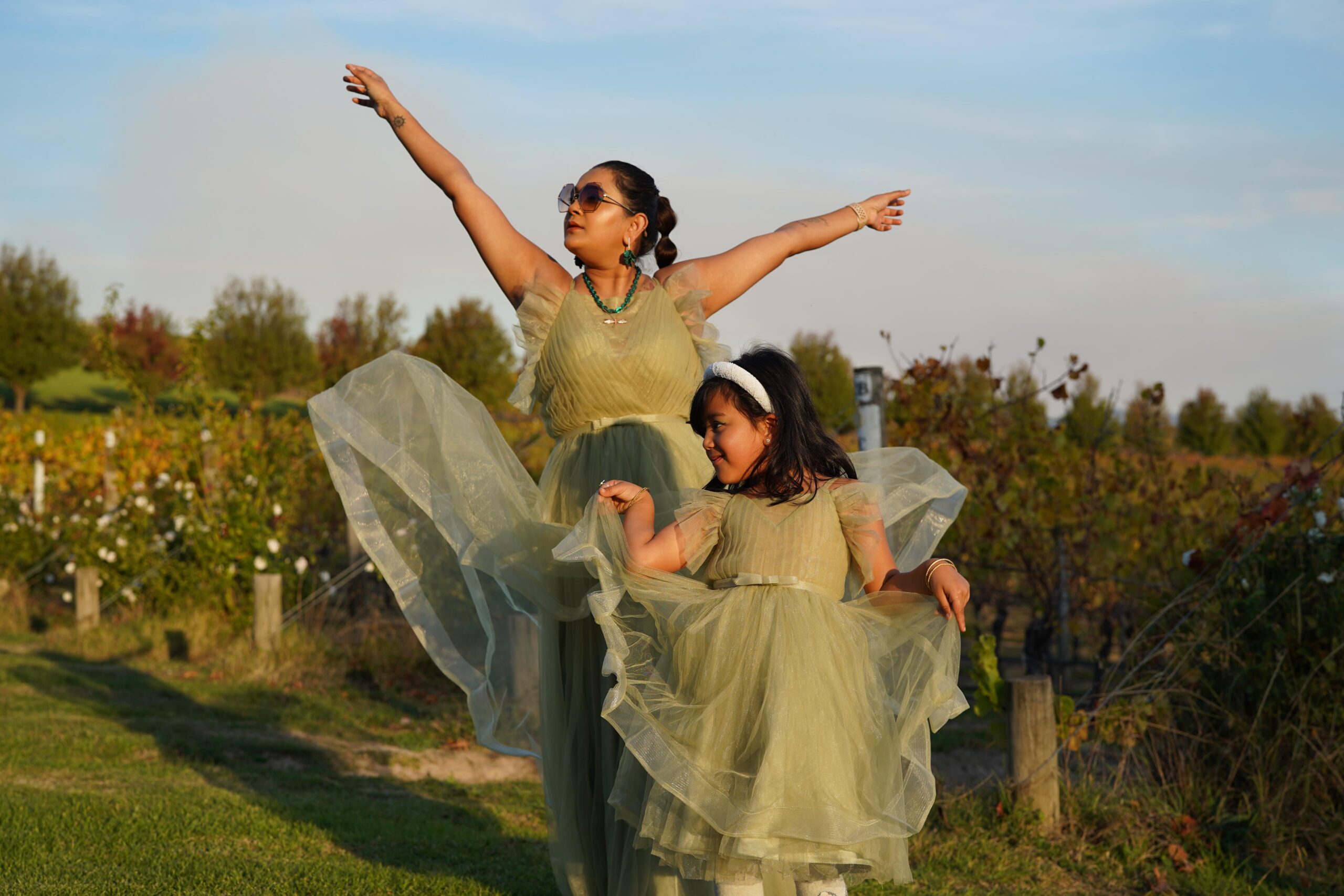 Heena Sinha Cheung – Movement of Many